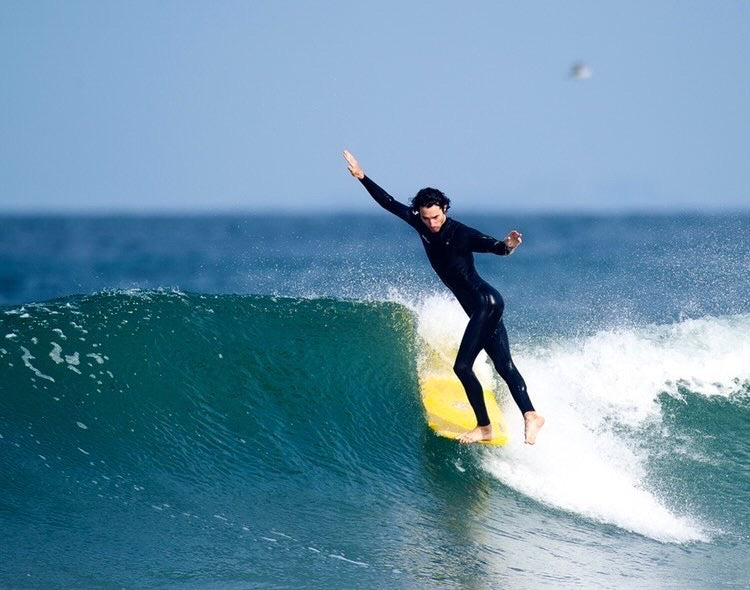 JOE AARON AMAZES WITH HIS ACROBATIC STYLE ON LONGBOARD – Bear Surfboards